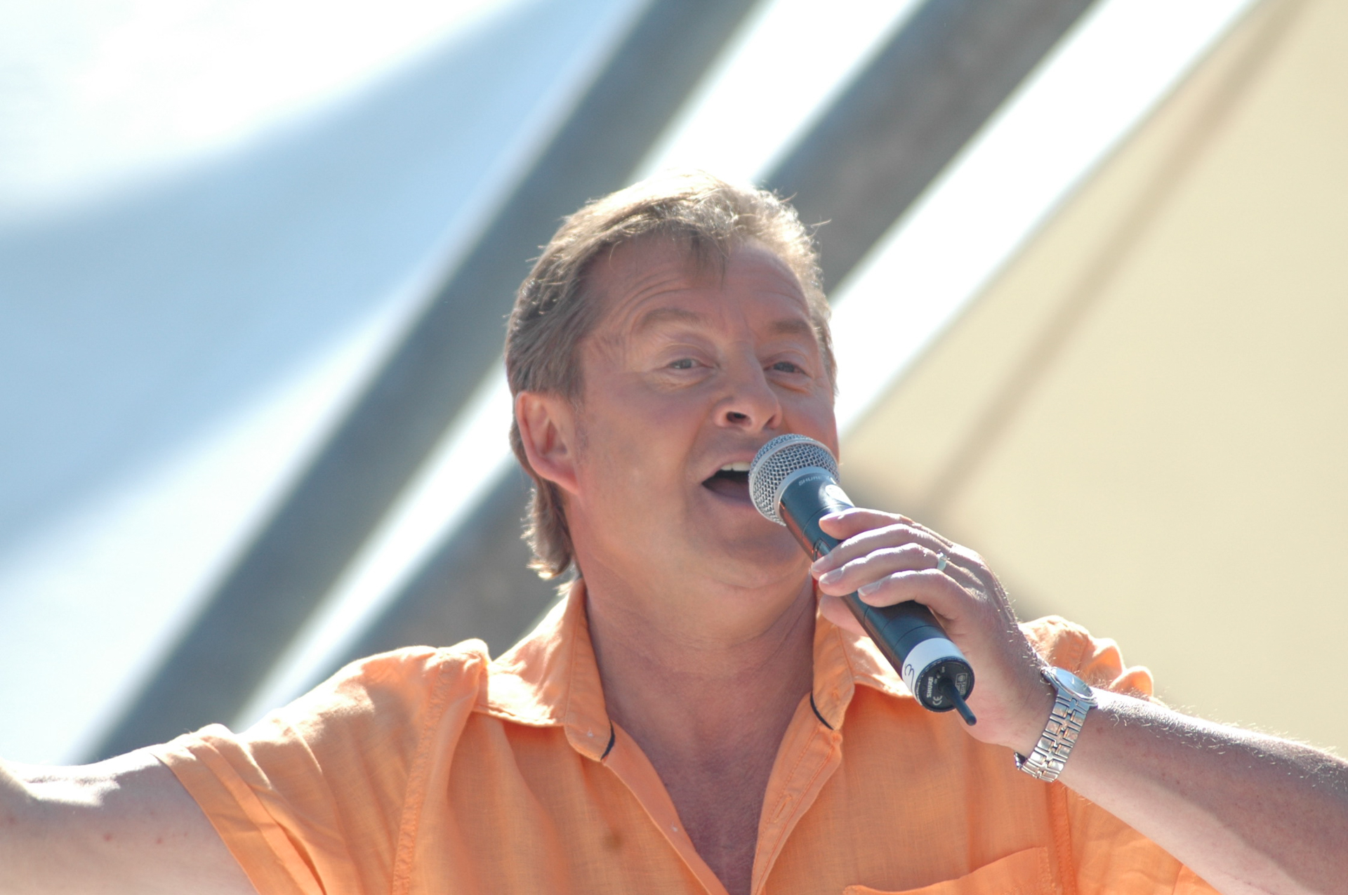 Jan Keizer maakt comeback - Showbizz247.nl